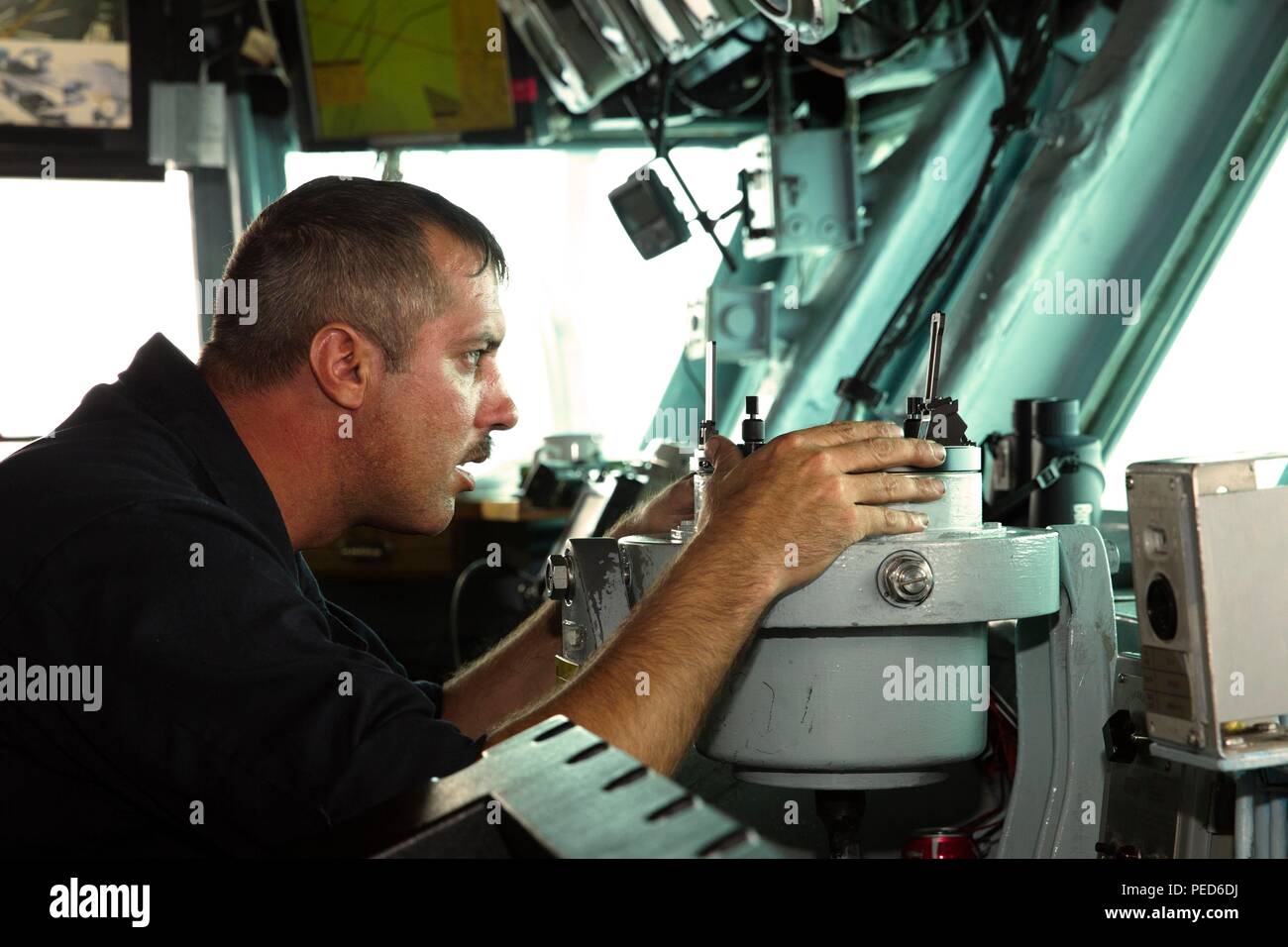 Gyrocompass hi-res stock photography and images - Alamy