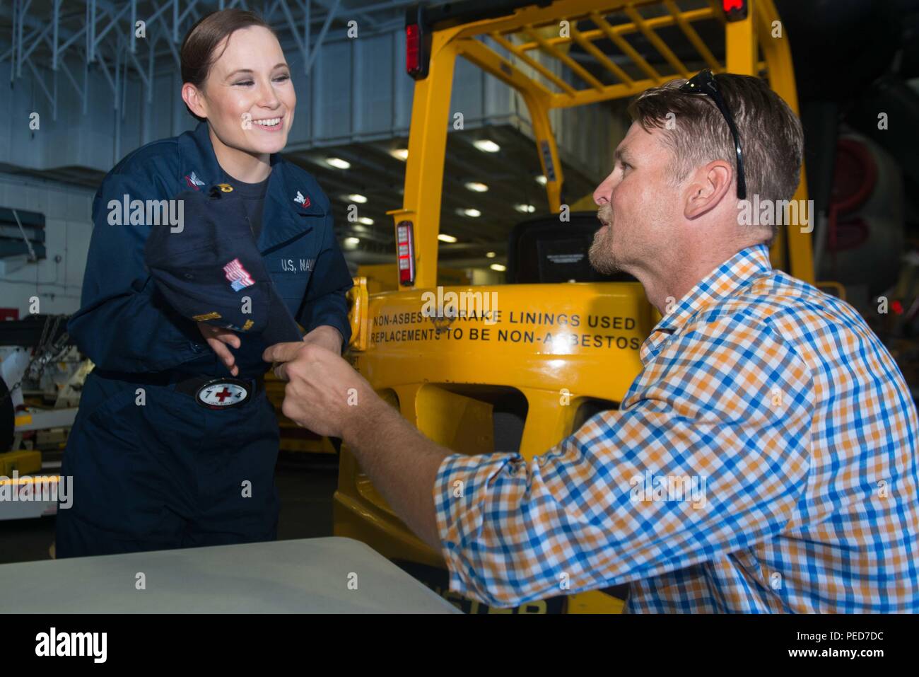 150804-N-DA737-066 PACIFIC OCEAN (Aug. 4, 2015) - Hospital Corpsman 2nd ...