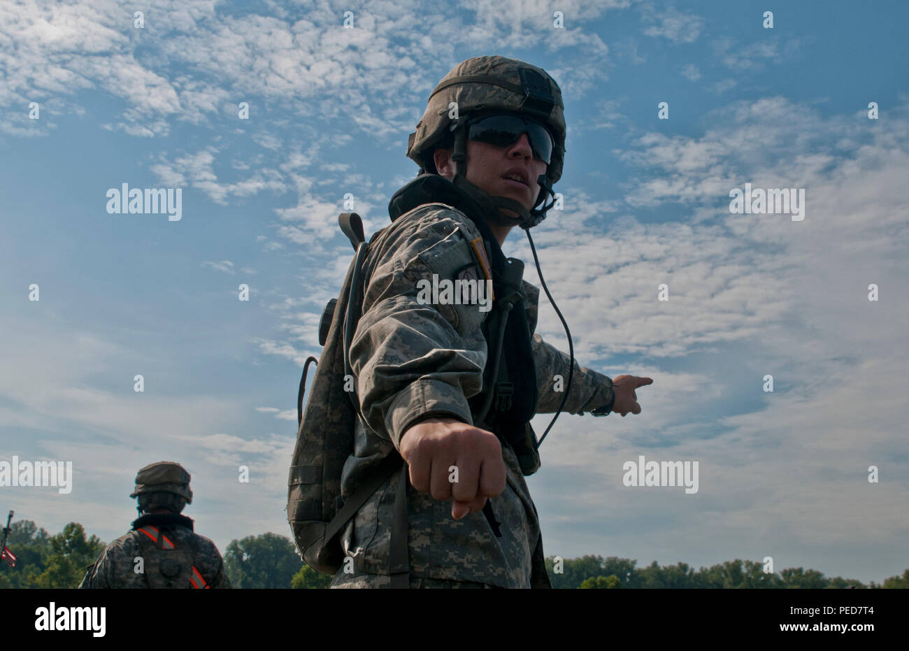Raft bridge across the river main hi-res stock photography and images ...
