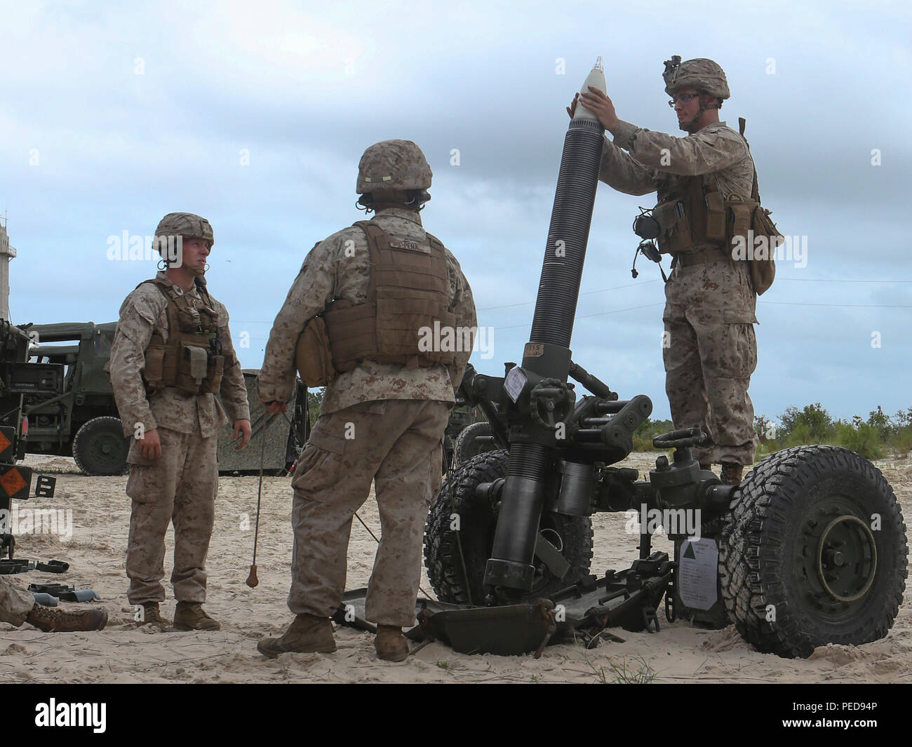 U.S. Marines with Echo Battery, Battalion Landing Team 2/6, 26th Marine ...