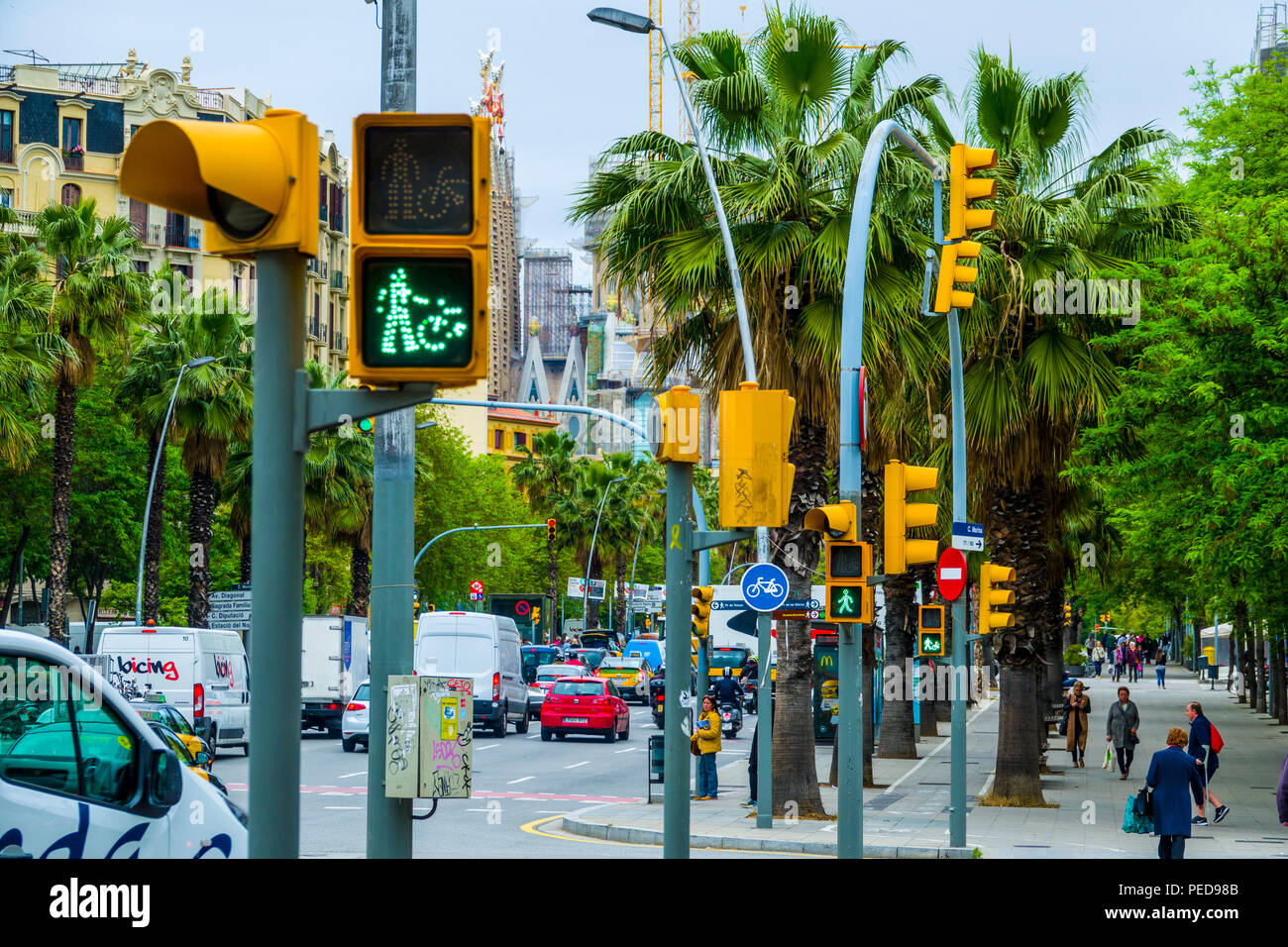 stop light at a cross walk showing signals Stock Photo - Alamy