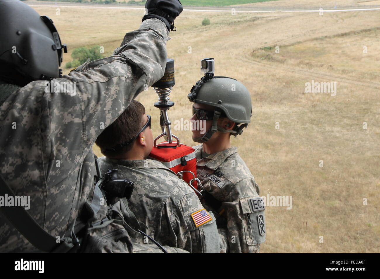 666th explosive ordnance company hi-res stock photography and images ...