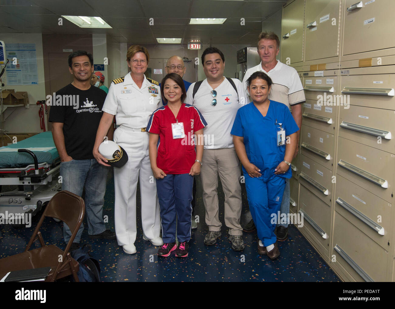 150808-N-PZ713-113 SUBIC BAY, Philippines (Aug. 8, 2015) Commanding ...