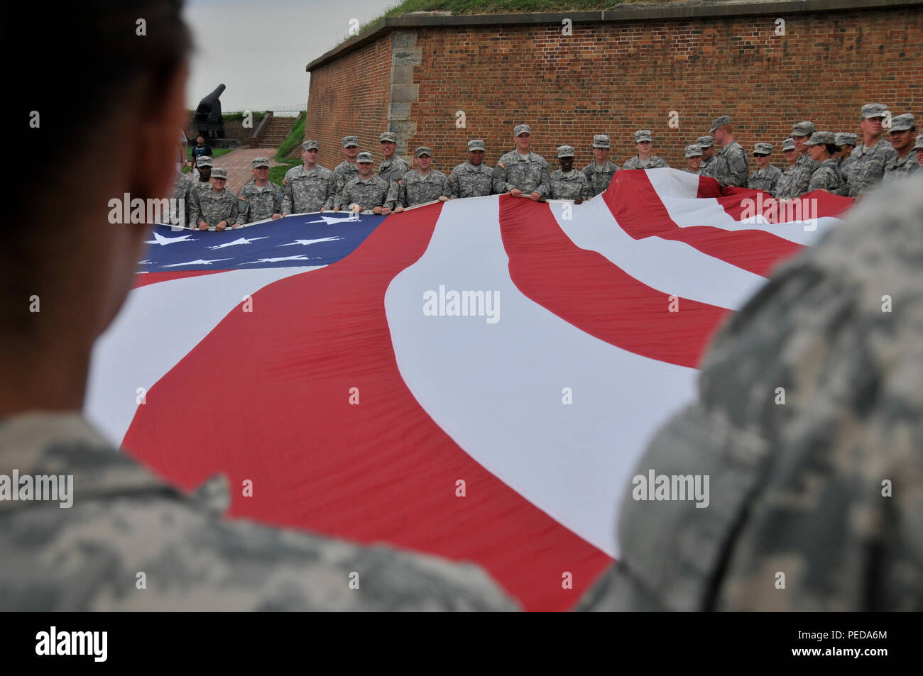U.S. Army officer candidates with the National Guard prepare to ...