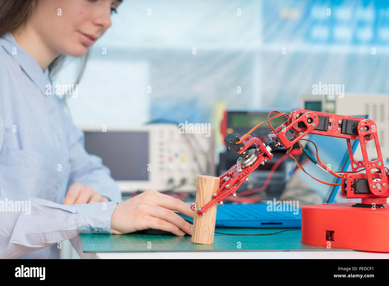 Student girl in robotics class Stock Photo - Alamy