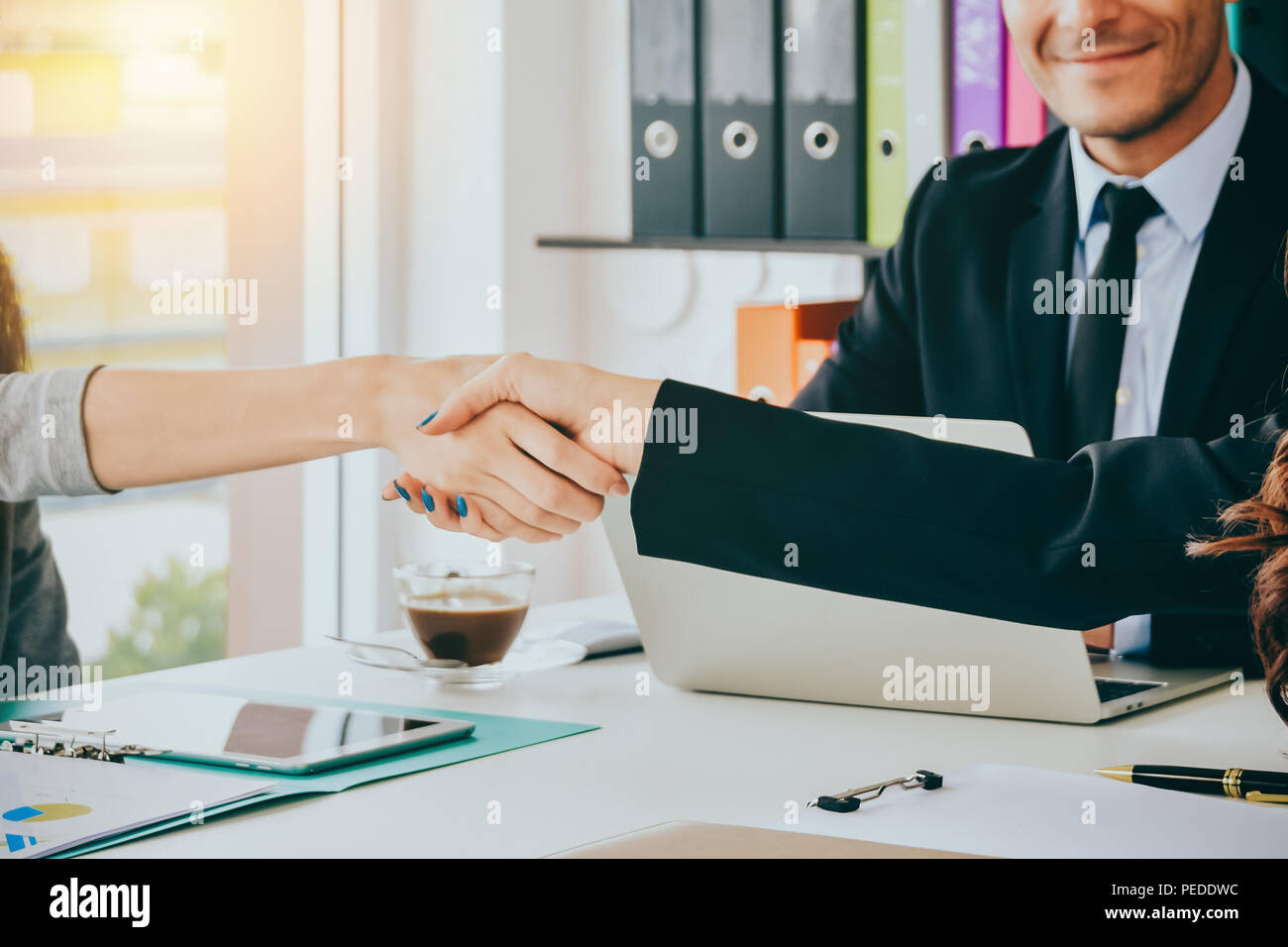 Team work hand shake hi-res stock photography and images - Alamy