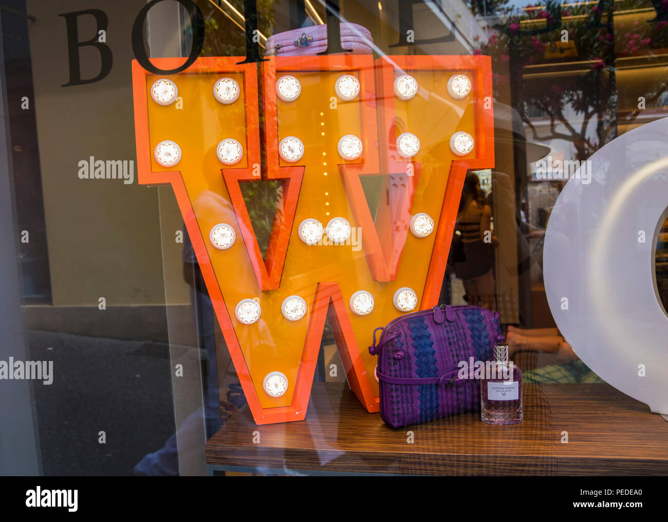 Large letter hi-res stock photography and images - Alamy