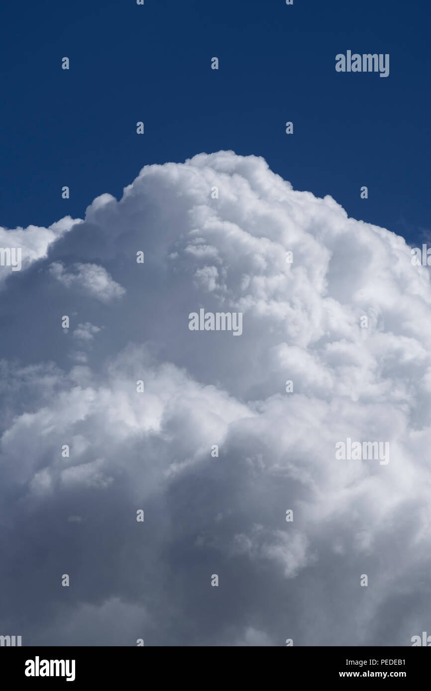 Cumulus cloud shapes hi-res stock photography and images - Alamy