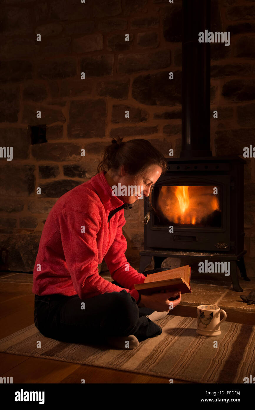 Woodburning stove hi-res stock photography and images - Alamy