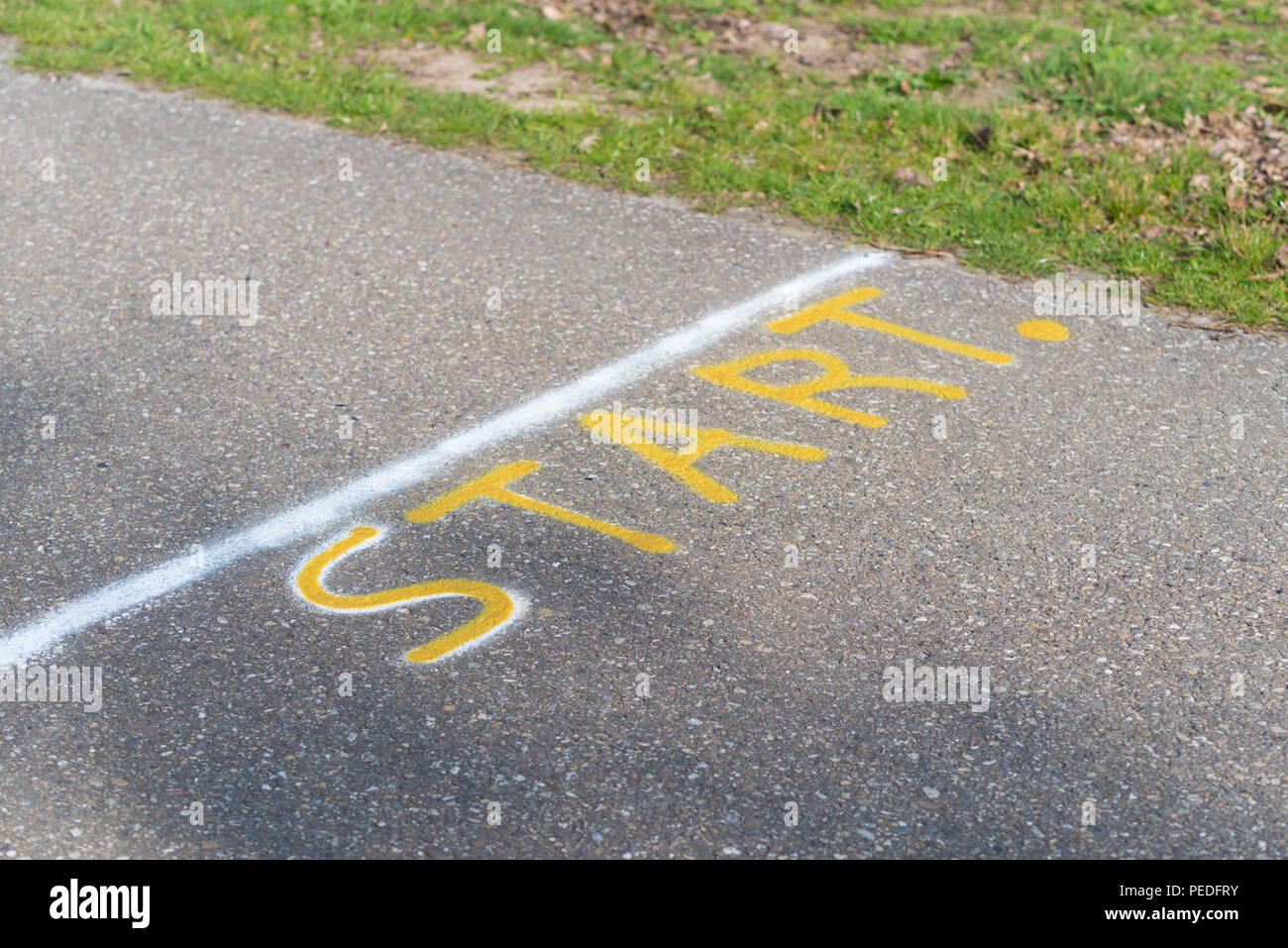 Direction to start line hi-res stock photography and images - Alamy