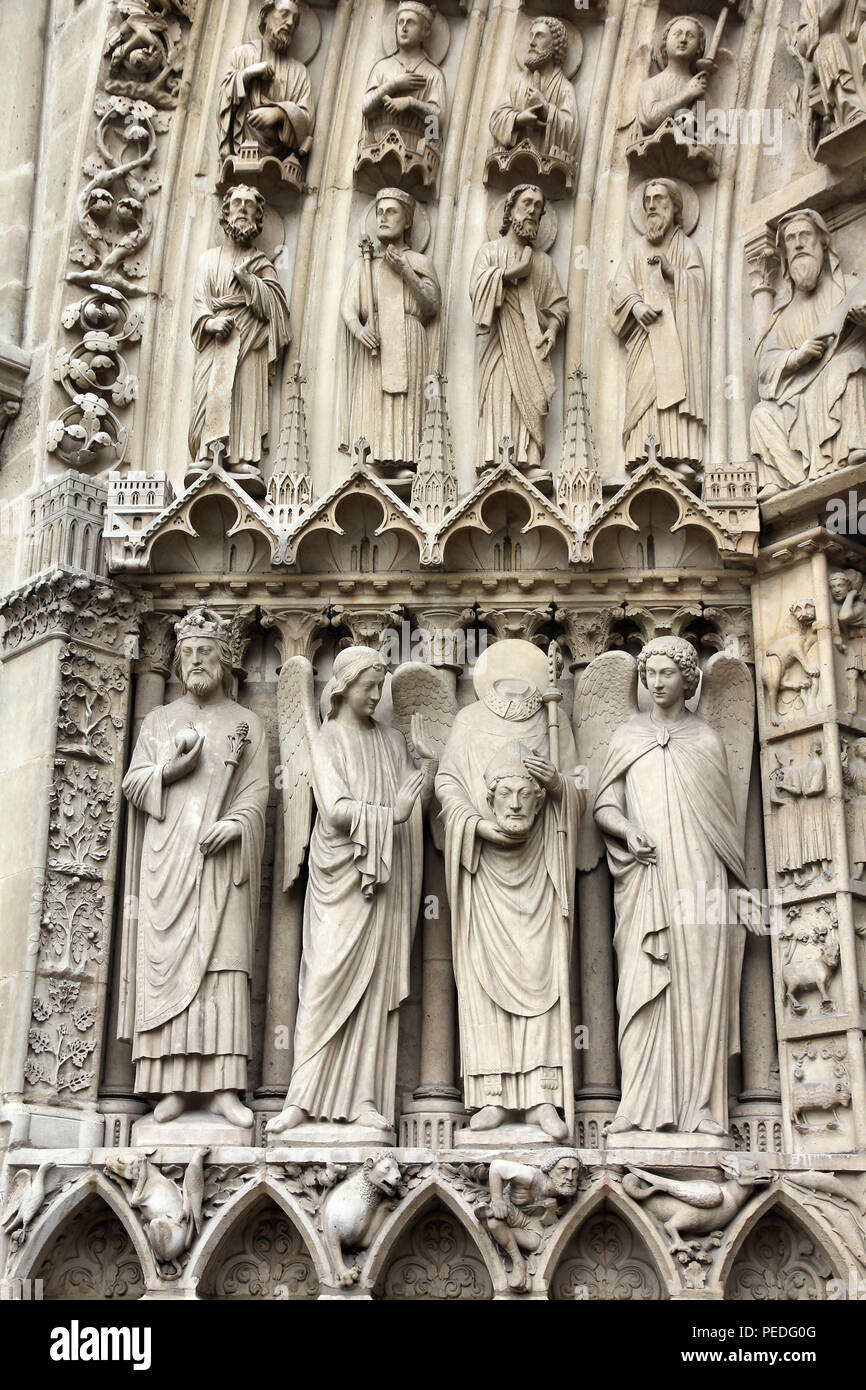 Paris, France - famous Notre Dame cathedral. Portal of the Virgin with ...