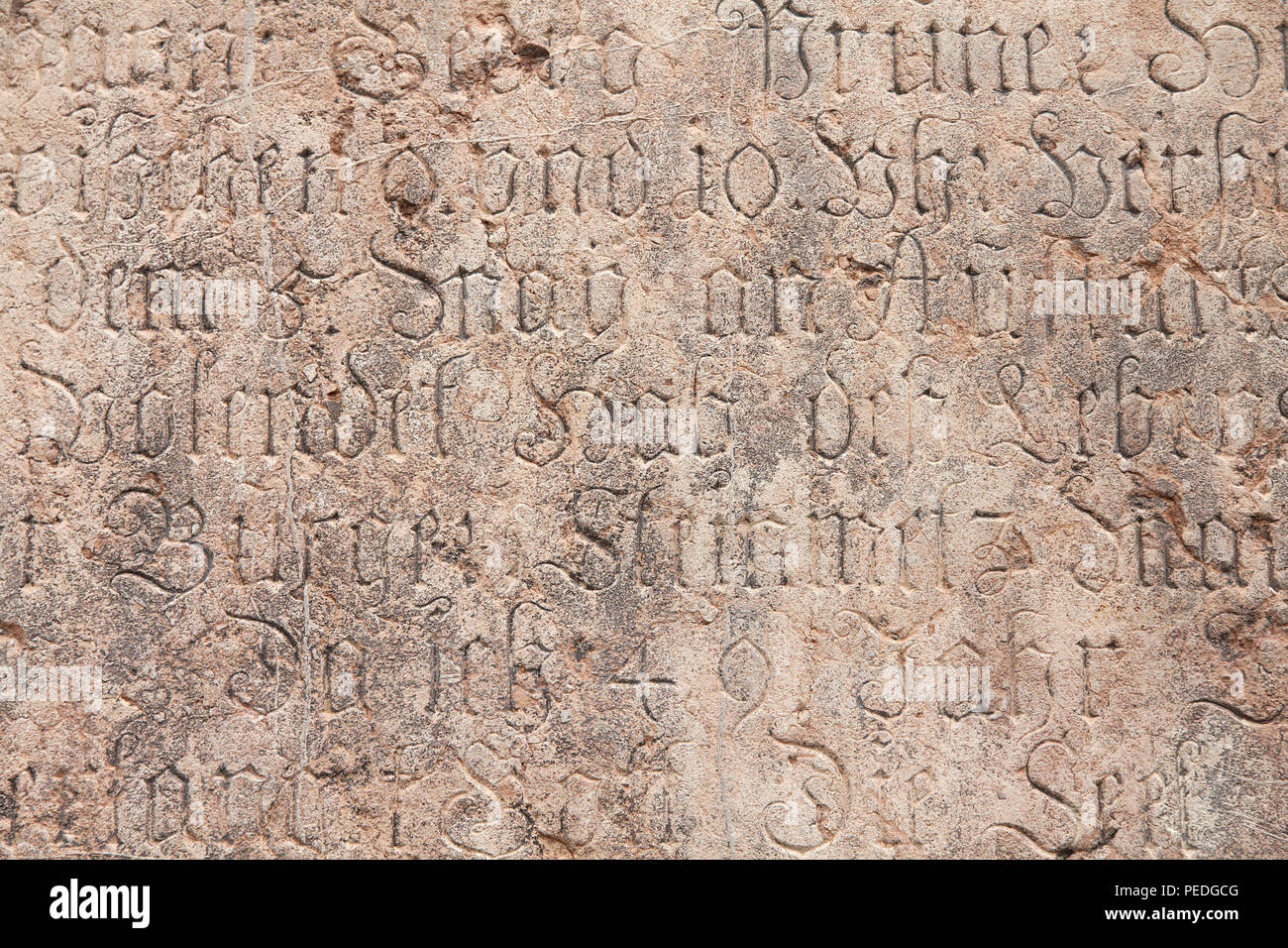 Old gothic cathedral engraving hi-res stock photography and images - Alamy