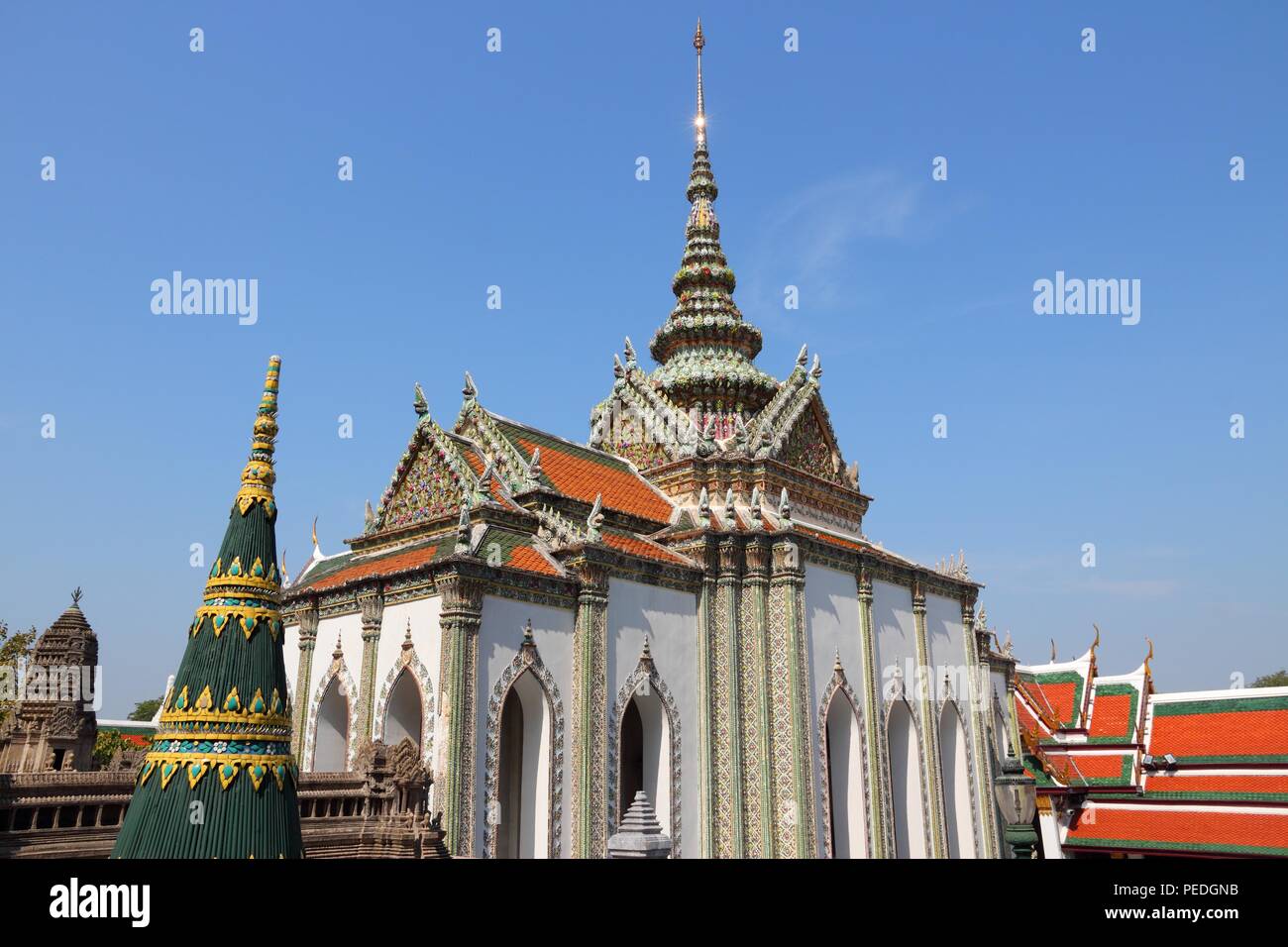 Architecture asia thailand thai hi-res stock photography and images - Alamy