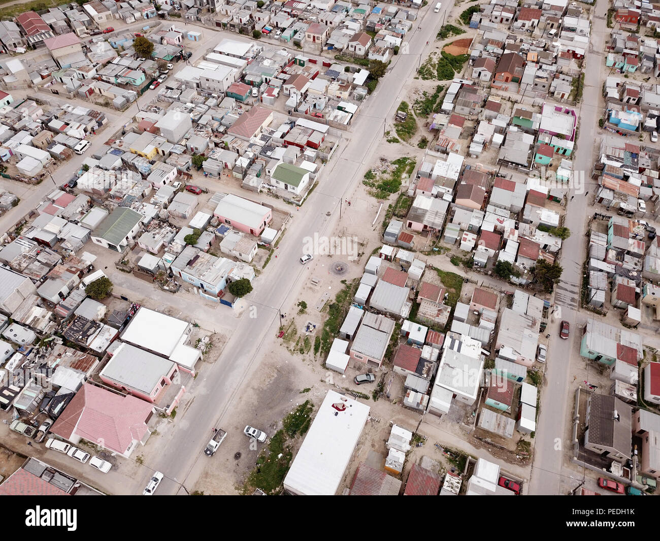 Aerial view informal shacks hi-res stock photography and images - Alamy