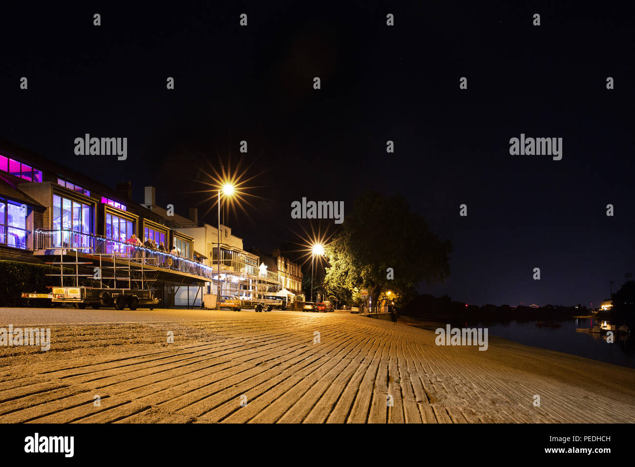 Putney embankment hi-res stock photography and images - Alamy
