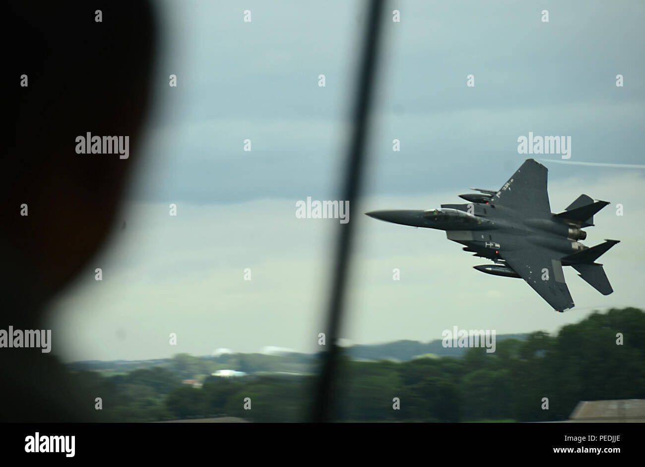 Dual capable aircraft hi-res stock photography and images - Alamy