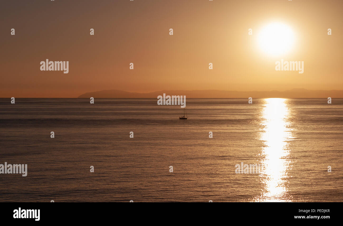 Catalina island beach hi-res stock photography and images - Alamy