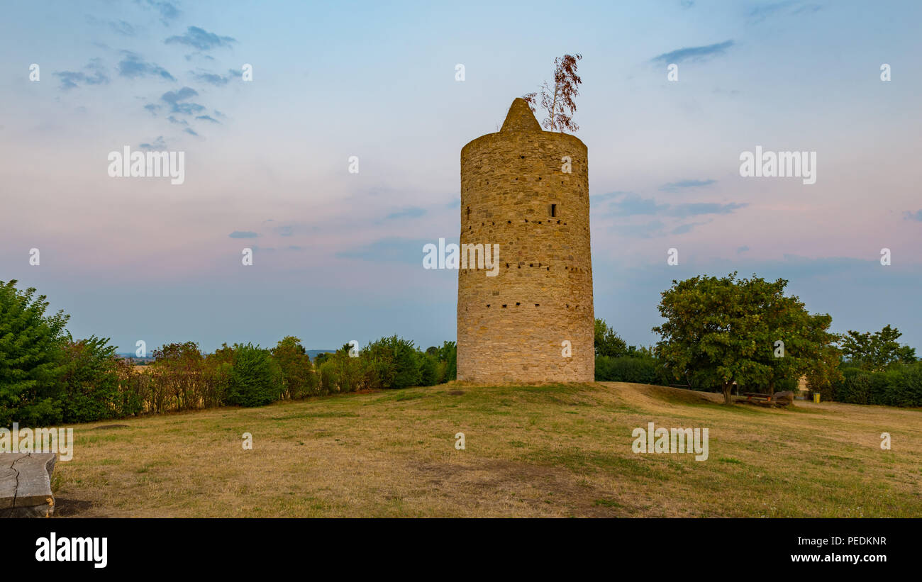 Warte hi-res stock photography and images - Alamy