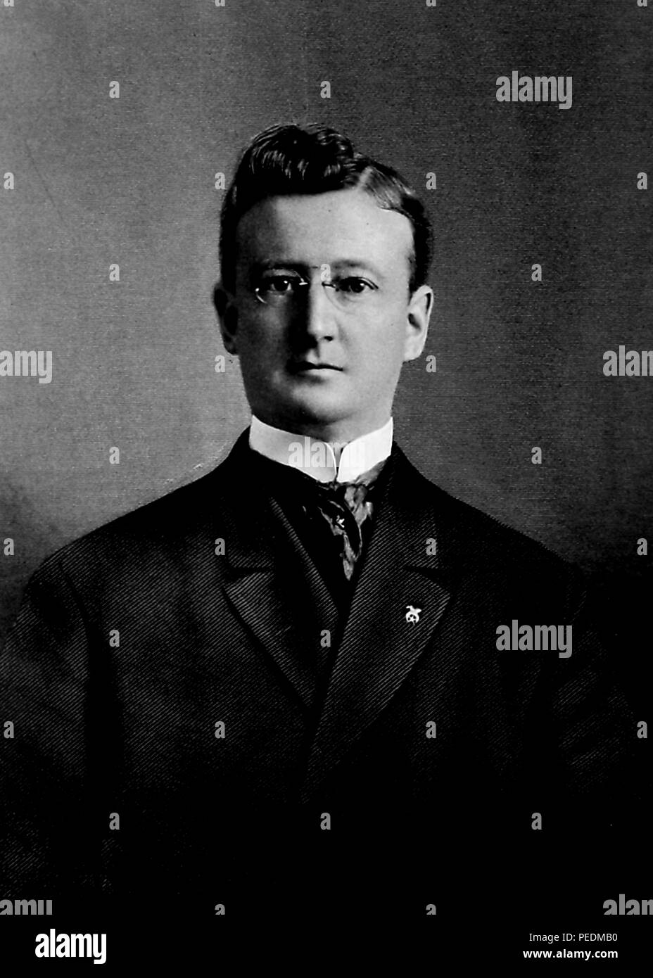 1900s pharmacist hi-res stock photography and images - Alamy