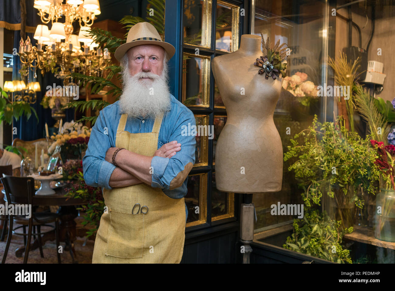 Mature florist man flower hi-res stock photography and images - Alamy