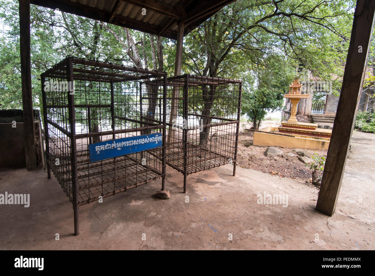 Rote khmer hi-res stock photography and images - Alamy