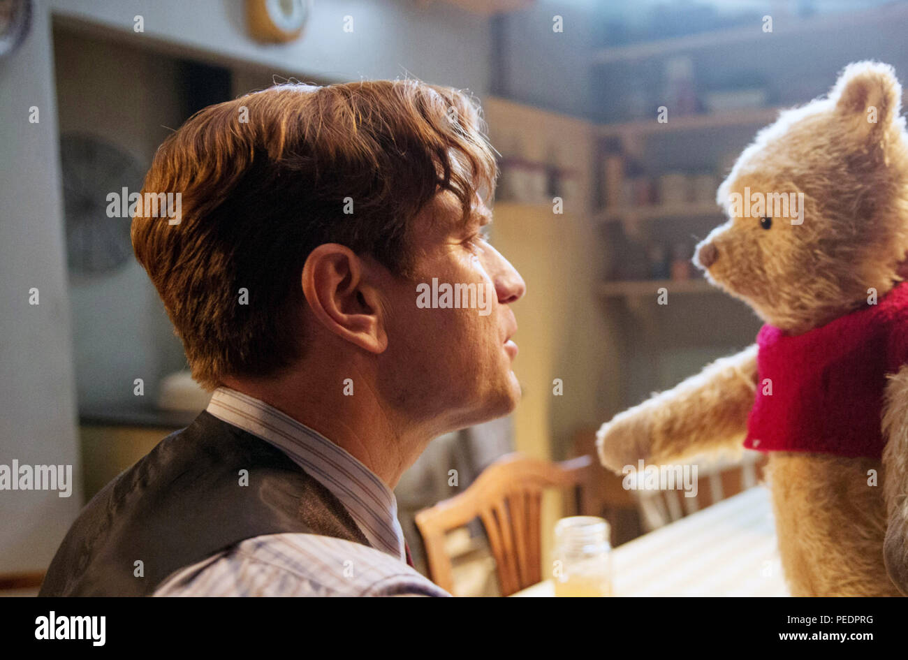 CHRISTOPHER ROBIN, l-r: Ewan McGregor, Winnie the Pooh (voice: Jim ...