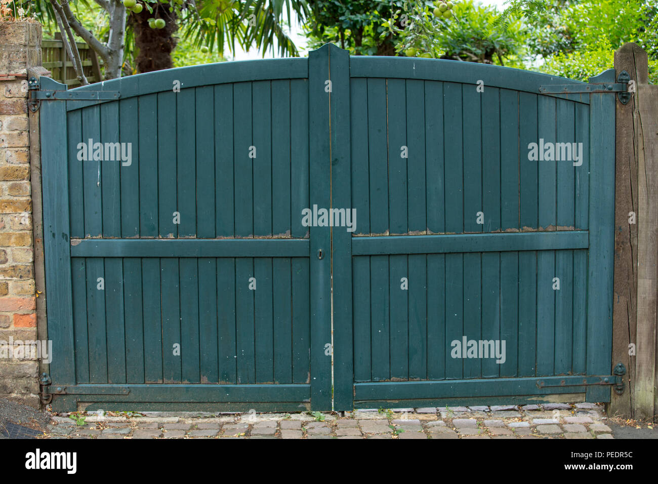 Double Wooden Gates High Resolution Stock Photography and Images - Alamy