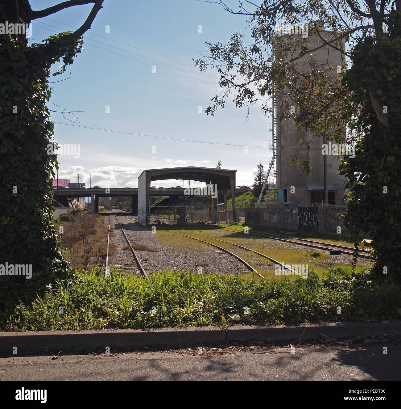 Overpass union city hi-res stock photography and images - Alamy