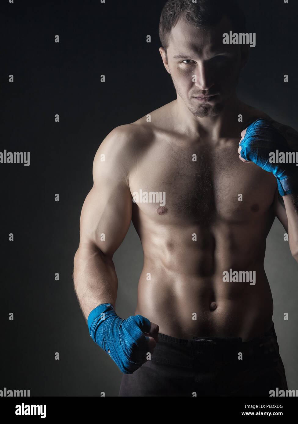 Muscle man boxing hi-res stock photography and images - Alamy