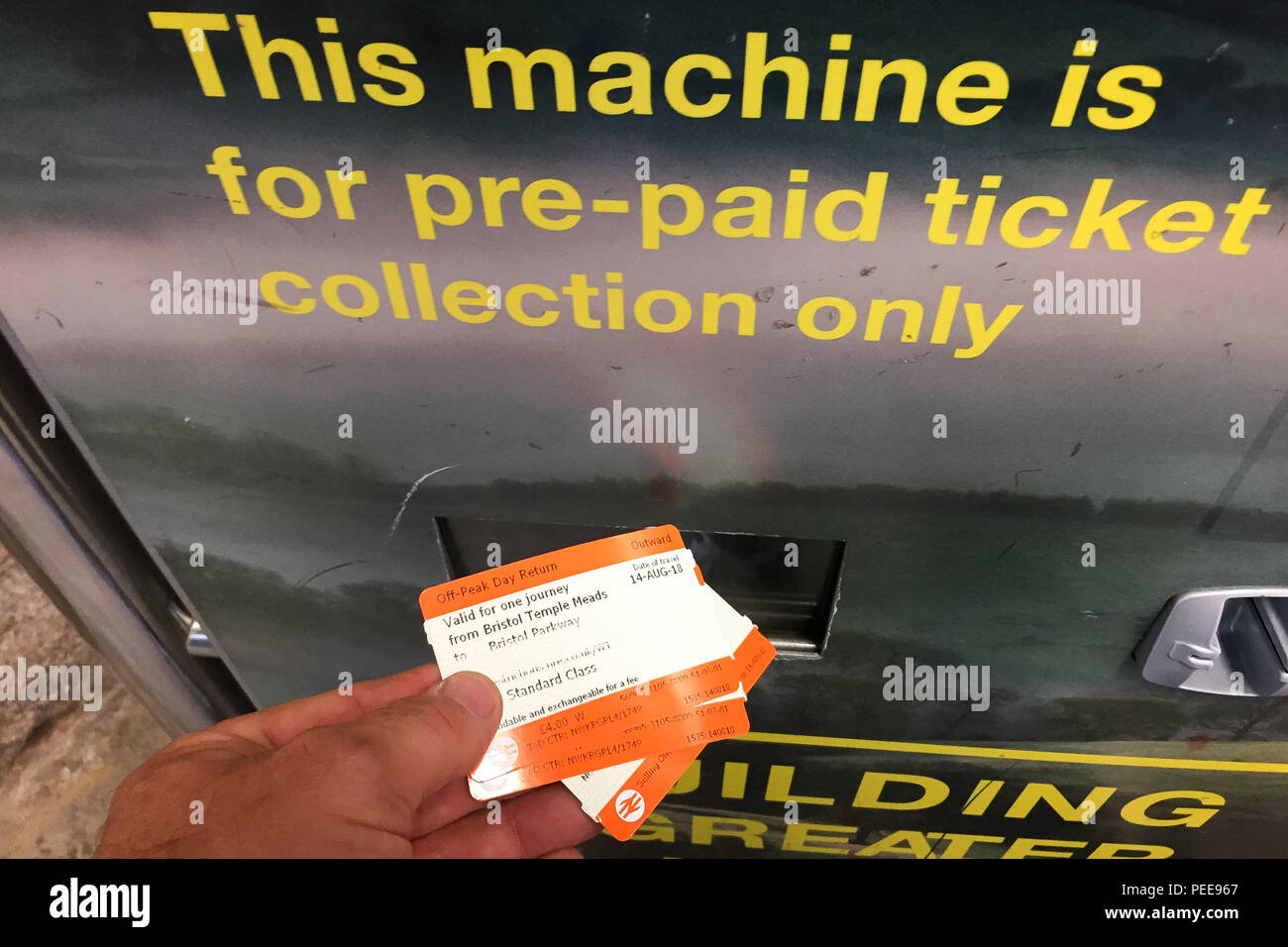 Rail ticket machine hi-res stock photography and images - Alamy