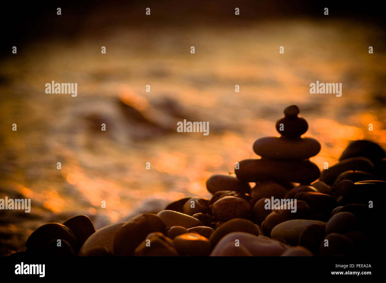 Pebble pyramid hi-res stock photography and images - Alamy