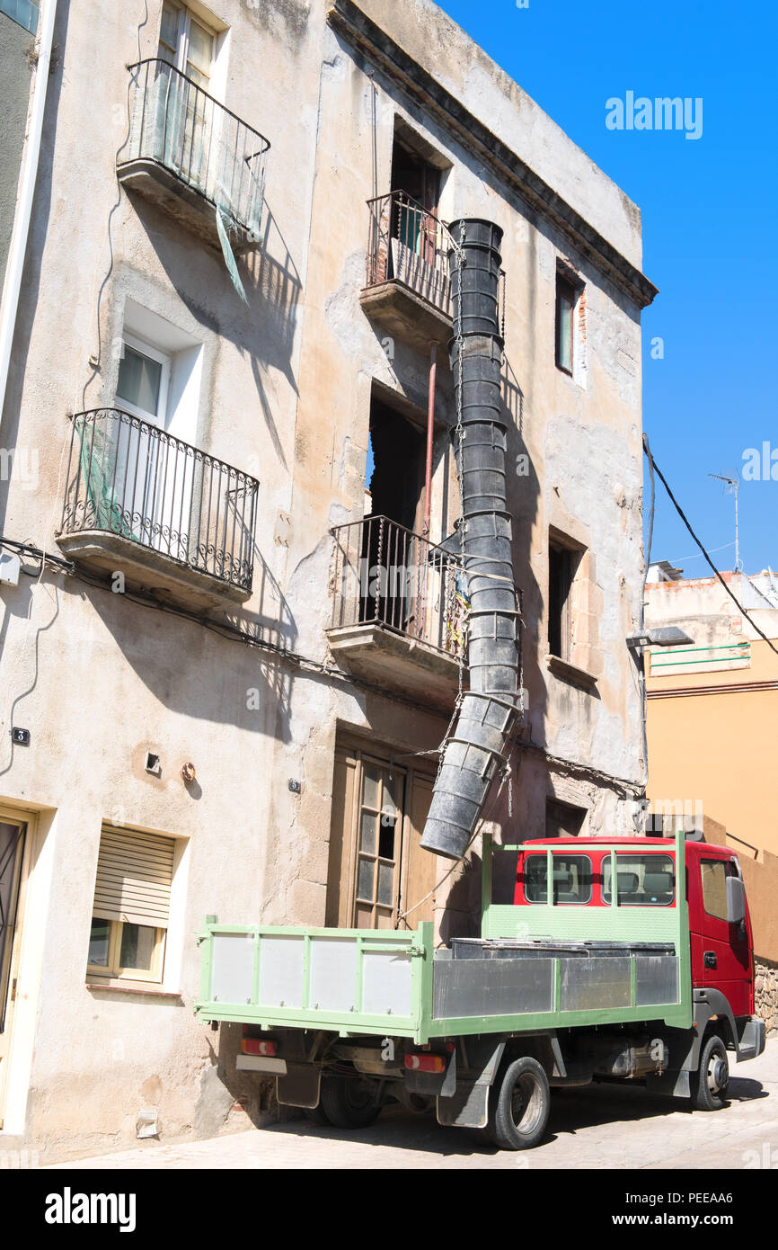 Throwing bricks hi-res stock photography and images - Alamy