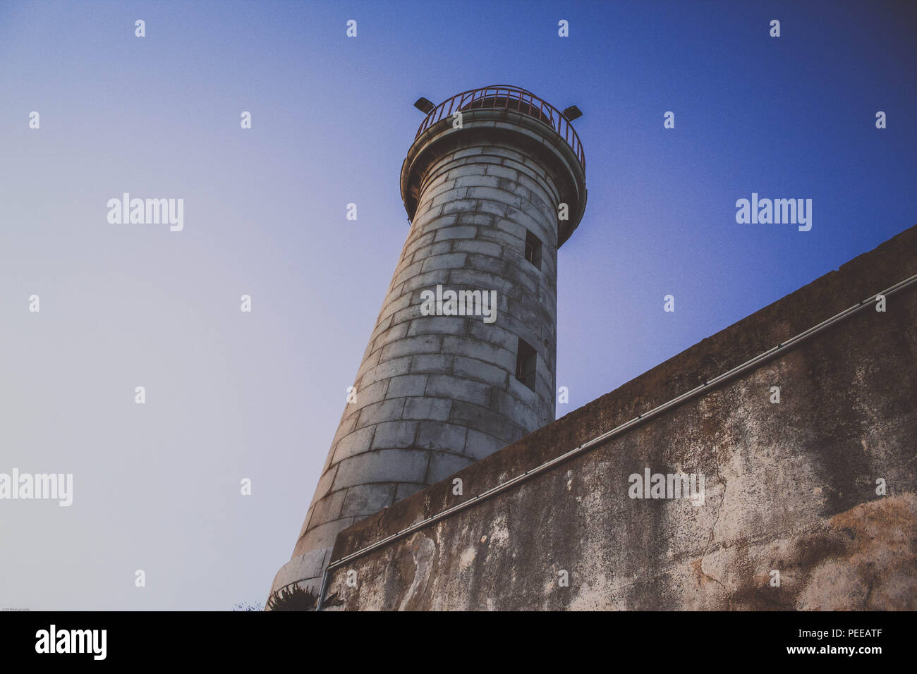 France harbor boat lighthouse red hi-res stock photography and images ...