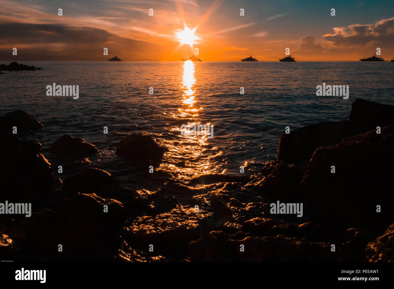 Shoreline vibes hi-res stock photography and images - Alamy