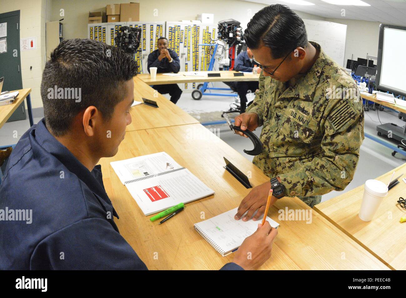 Outboard motor maintenance training hi-res stock photography and images ...