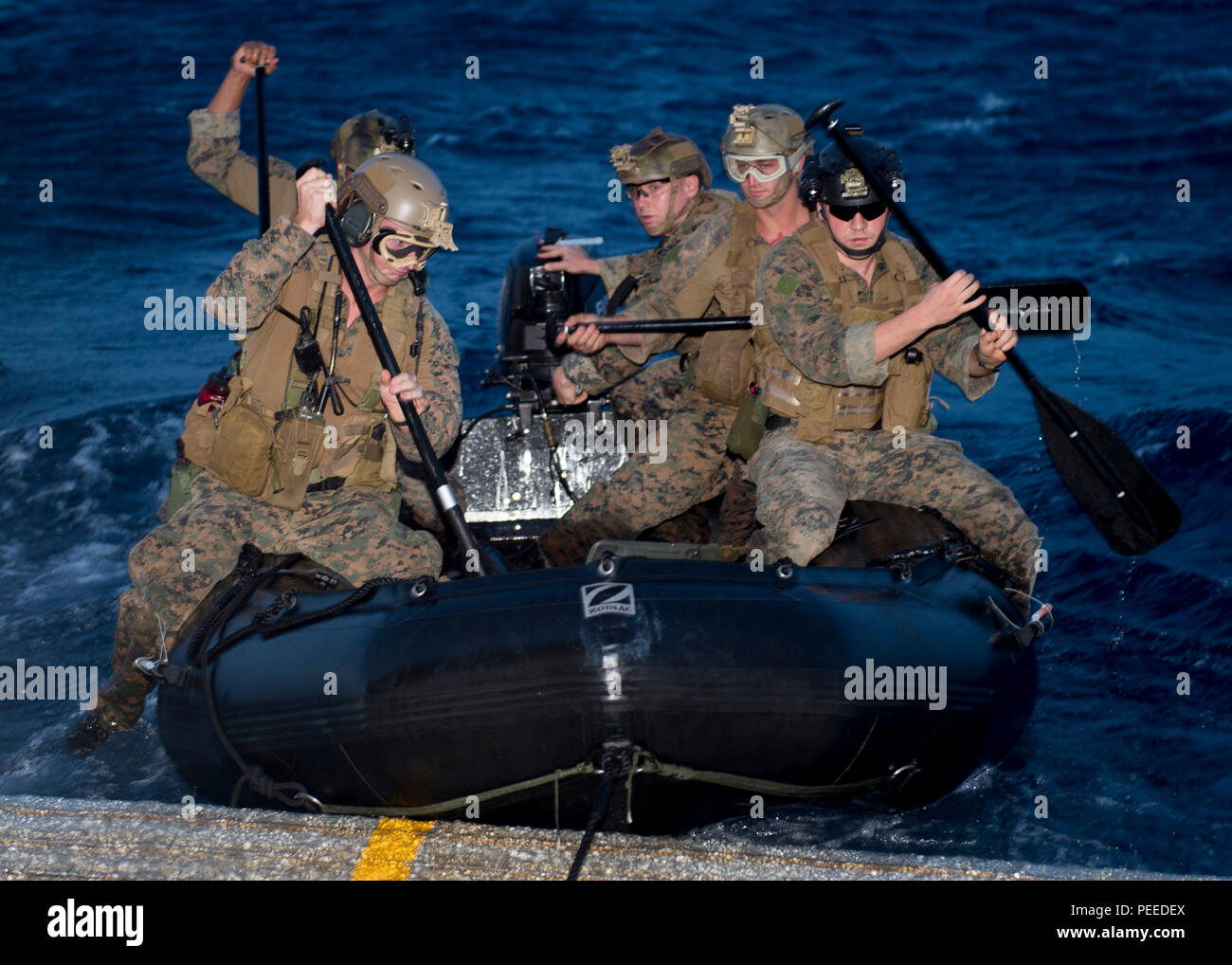 150807-N-DQ503-043 CELEBES SEA (August 7, 2015) – Marines disembark in ...