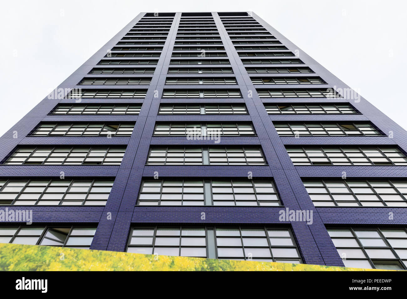 Modern architecture high rise building, view up of geometric pattern ...