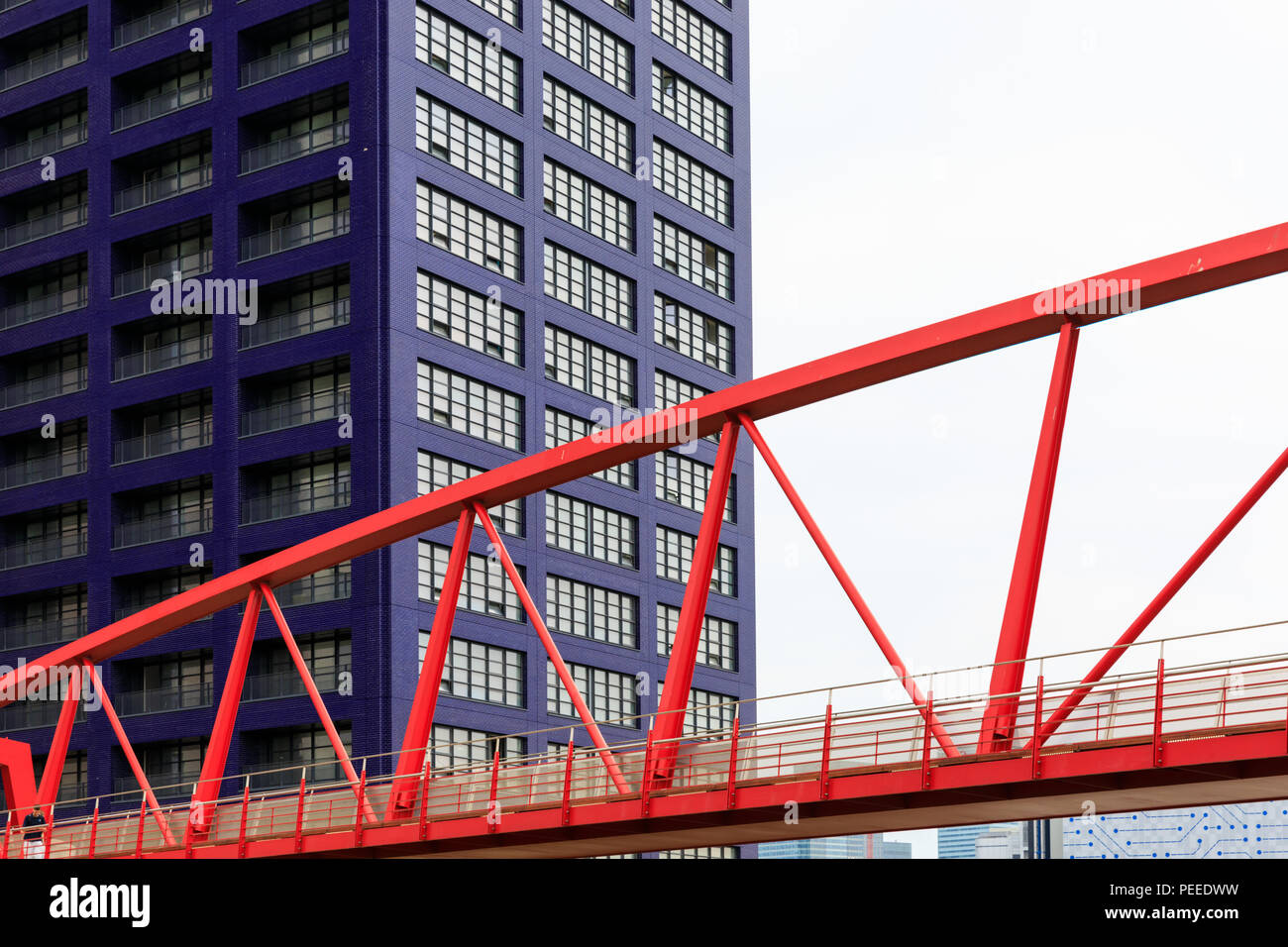 Modern architecture high rise building, view up of geometric pattern ...