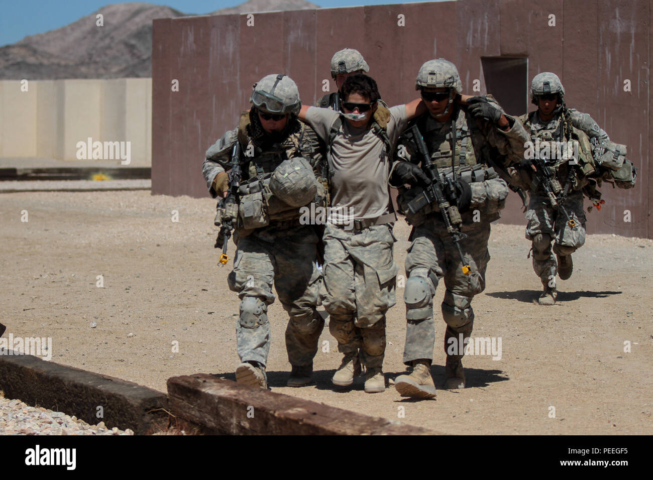 Paratroopers from the 1st Battalion, 325th Airborne Infantry Regiment ...