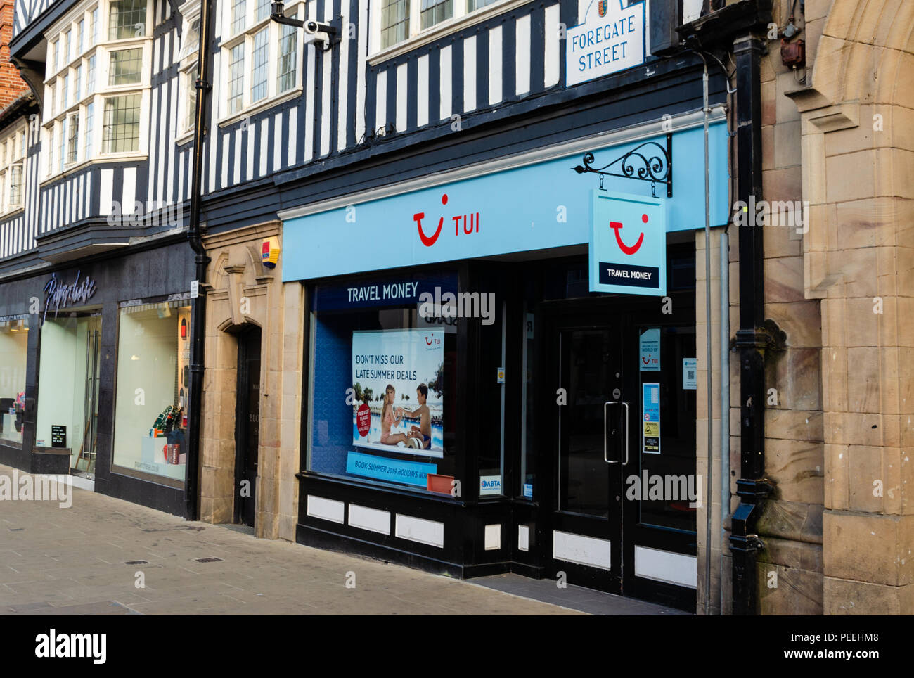 Tui shop hi-res stock photography and images - Alamy