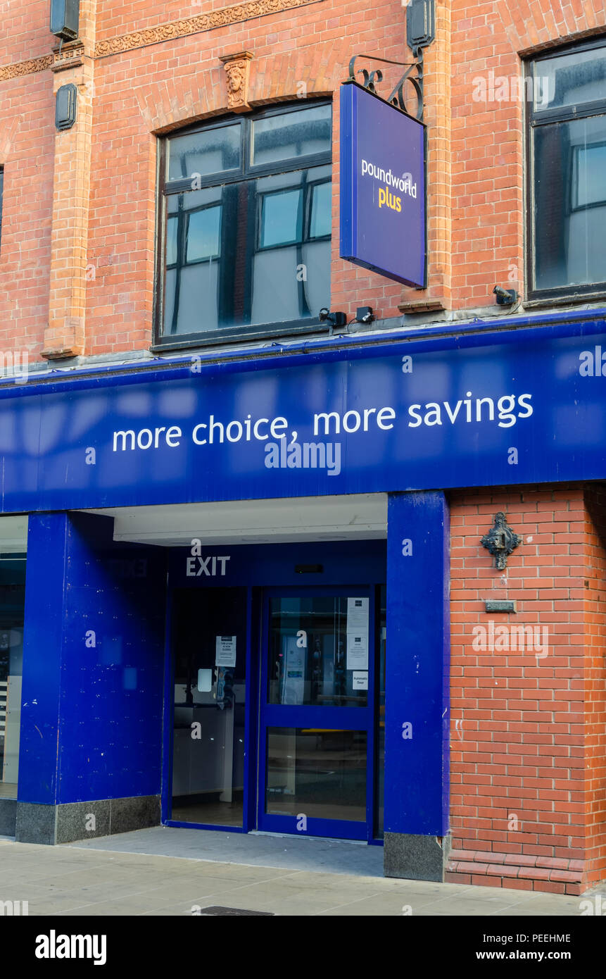 Vacant shop premises hi-res stock photography and images - Alamy