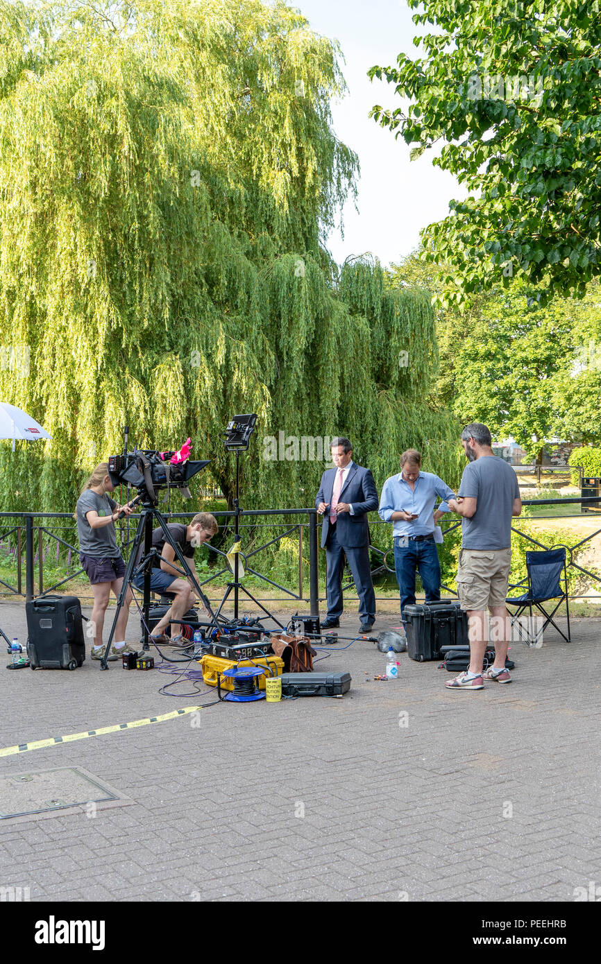 Television news crew in Salisbury Stock Photo - Alamy