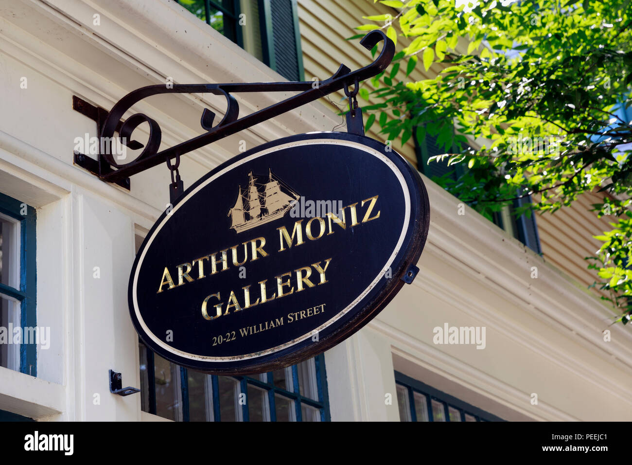 Art gallery sign hi-res stock photography and images - Alamy