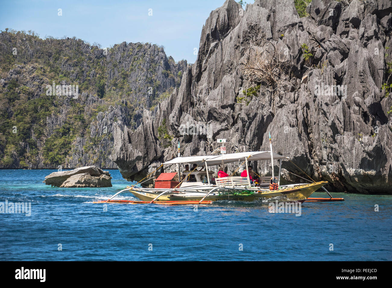 Boat on the philippine sea near Coron Stock Photo - Alamy