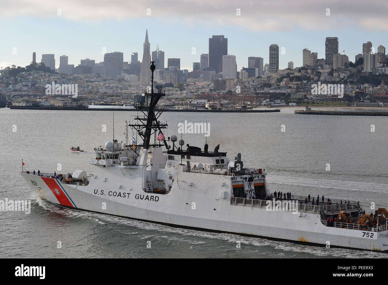 The Coast Guard Cutter Stratton transits through the San Francisco Bay ...