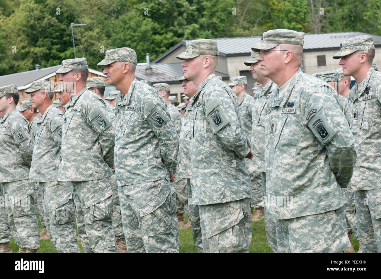 86th Infantry Brigade Combat Team (Mountain) Soldiers stand at parade ...