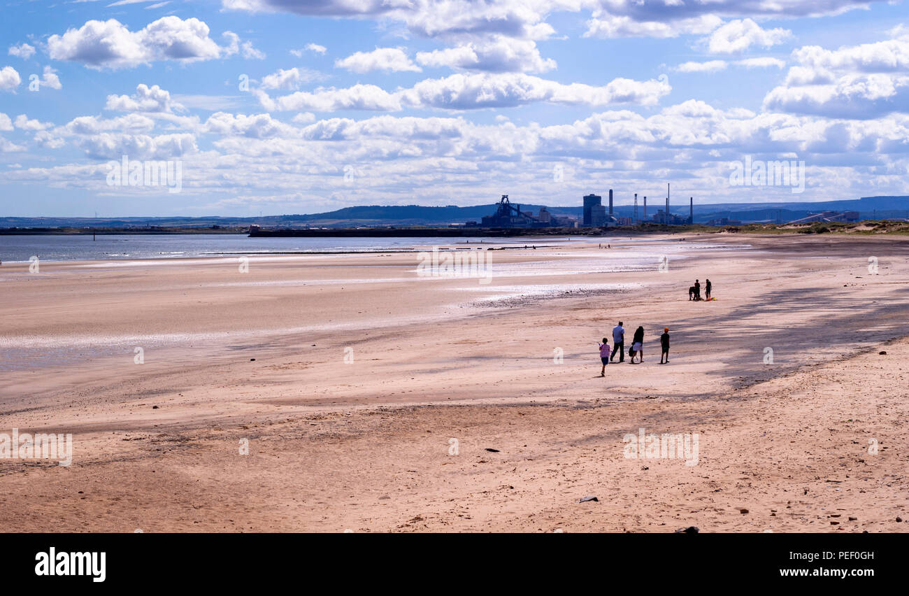 Seaton carew beach industry hi-res stock photography and images - Alamy