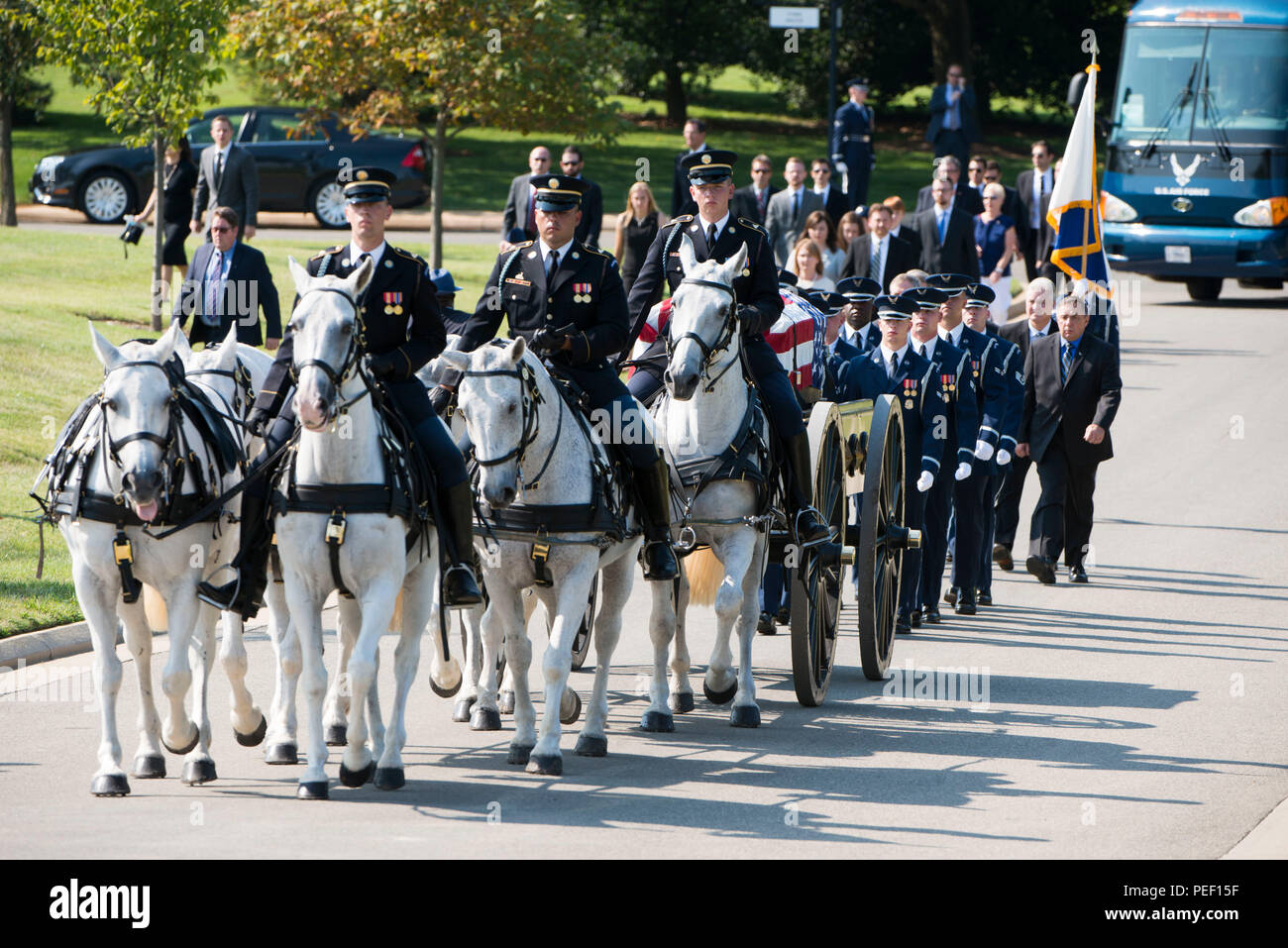 Members of the U.S. Army Caisson Platoon, 3d U.S. Infantry Regiment ...