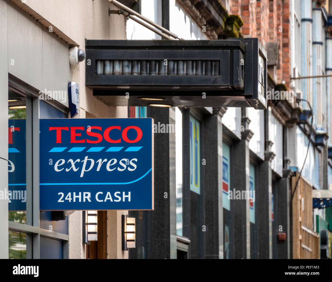 Tesco express ireland hi-res stock photography and images - Alamy