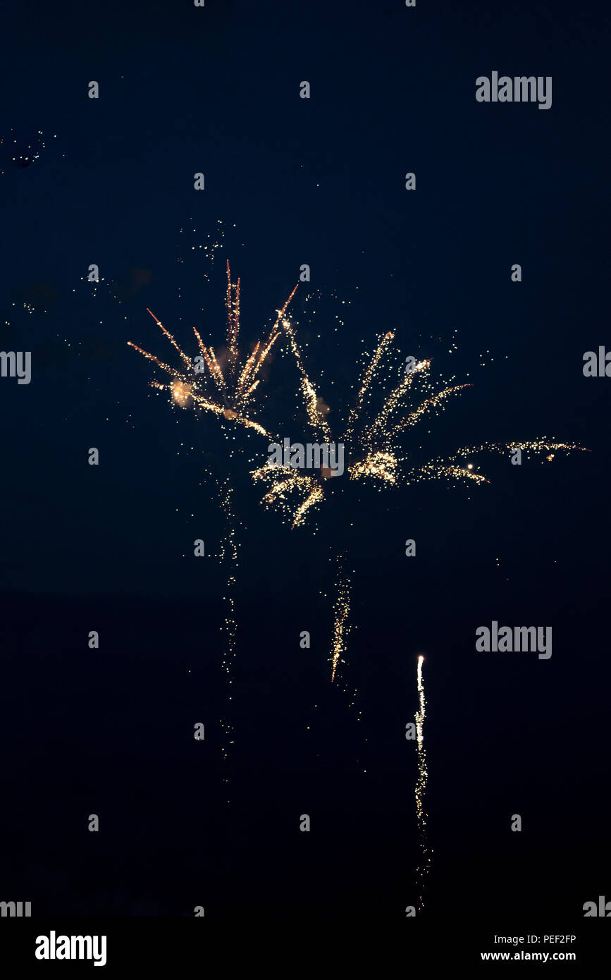 Golden fireworks in the sky Stock Photo - Alamy